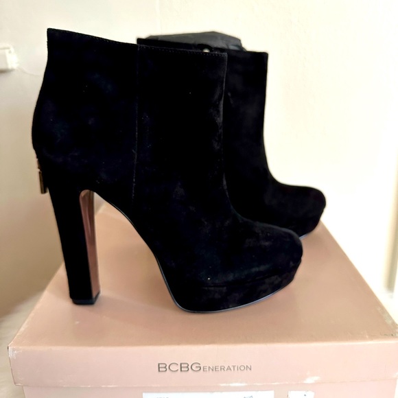 BCBGeneration | Shoes | Bcbgeneration Black Booties Bgjoesana Size 85 ...